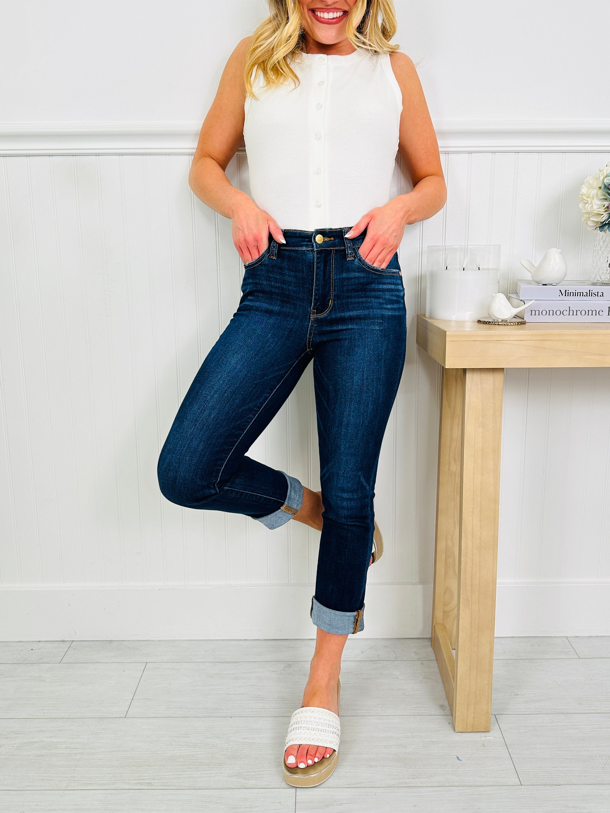Judy Blue Here Comes The Sun Capris – MOCO Boutique