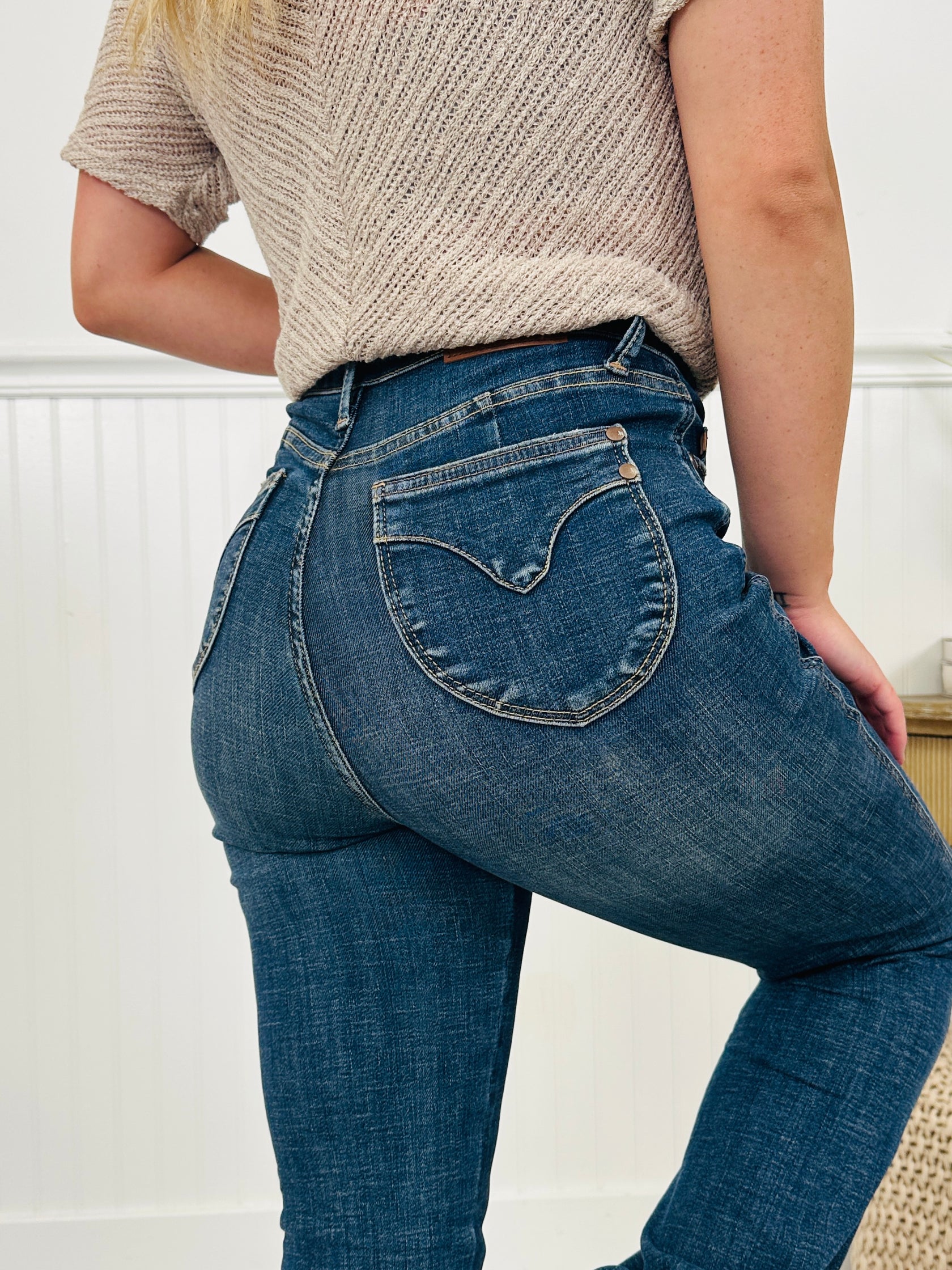 Judy Blue Trifecta Flare Tummy Control Butt Lifting Flare Jeans – MOCO Boutique