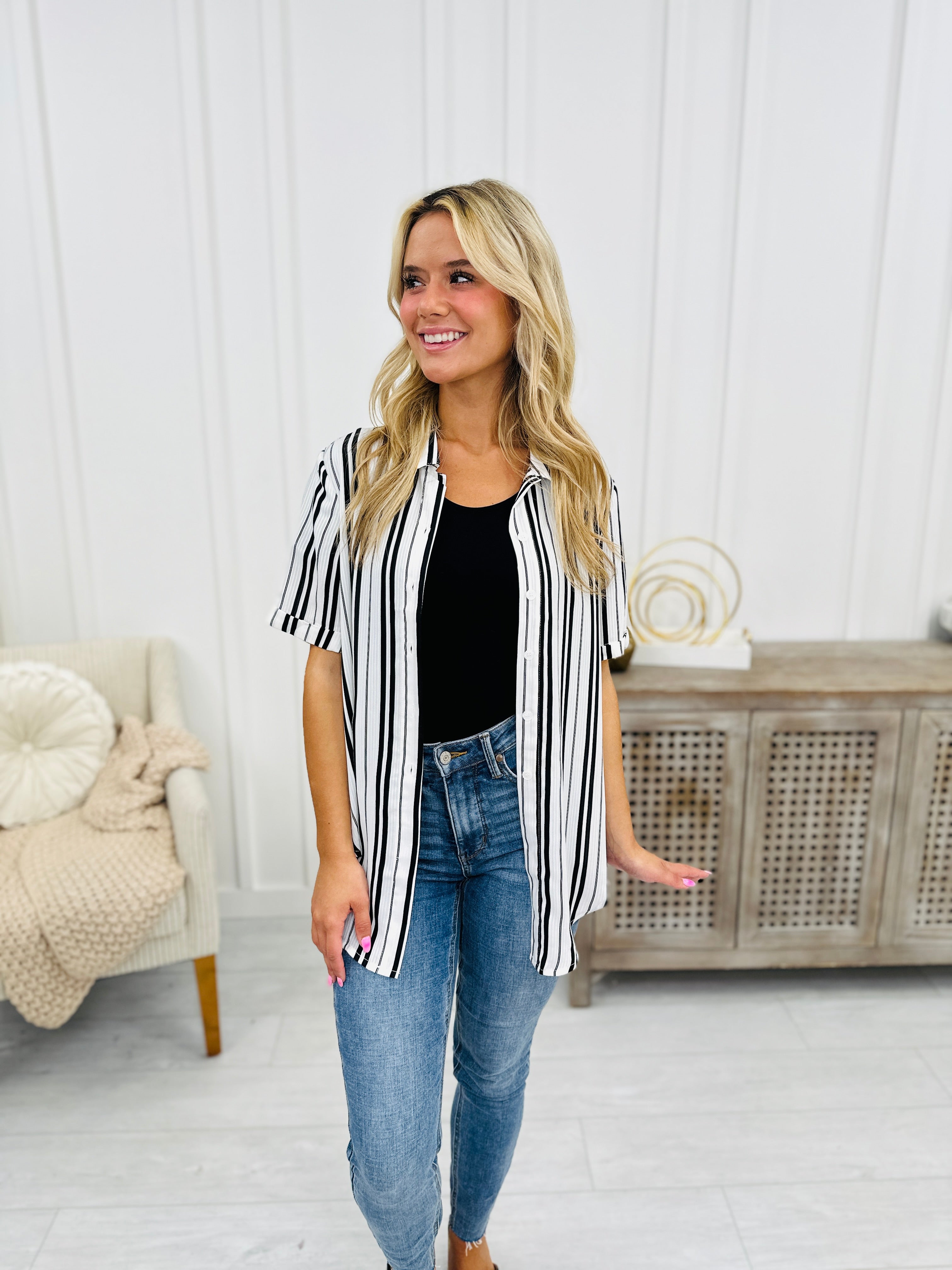 Tops – Page 8 – MOCO Boutique