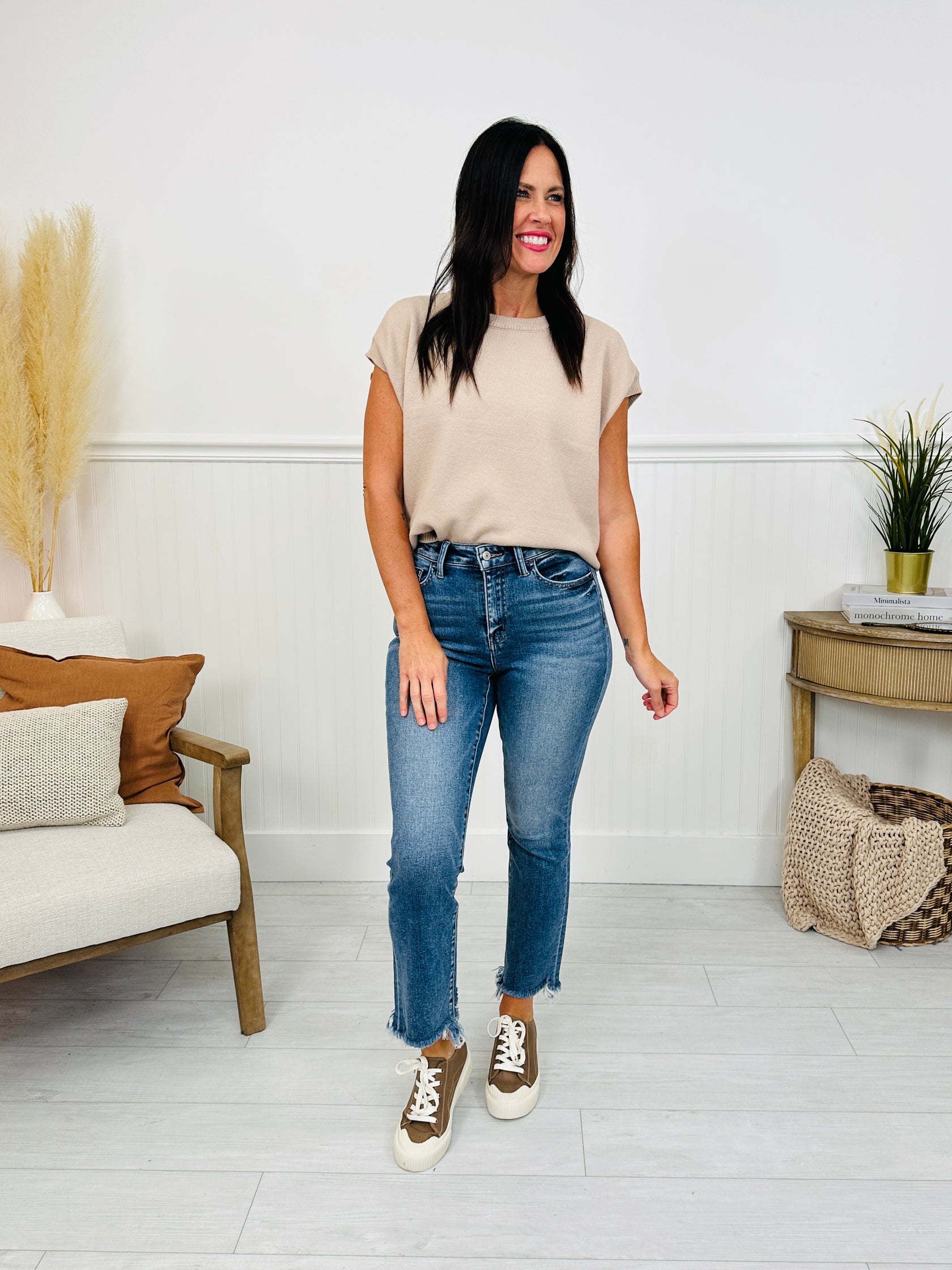 Come Out On Top Cropped Jeans – MOCO Boutique