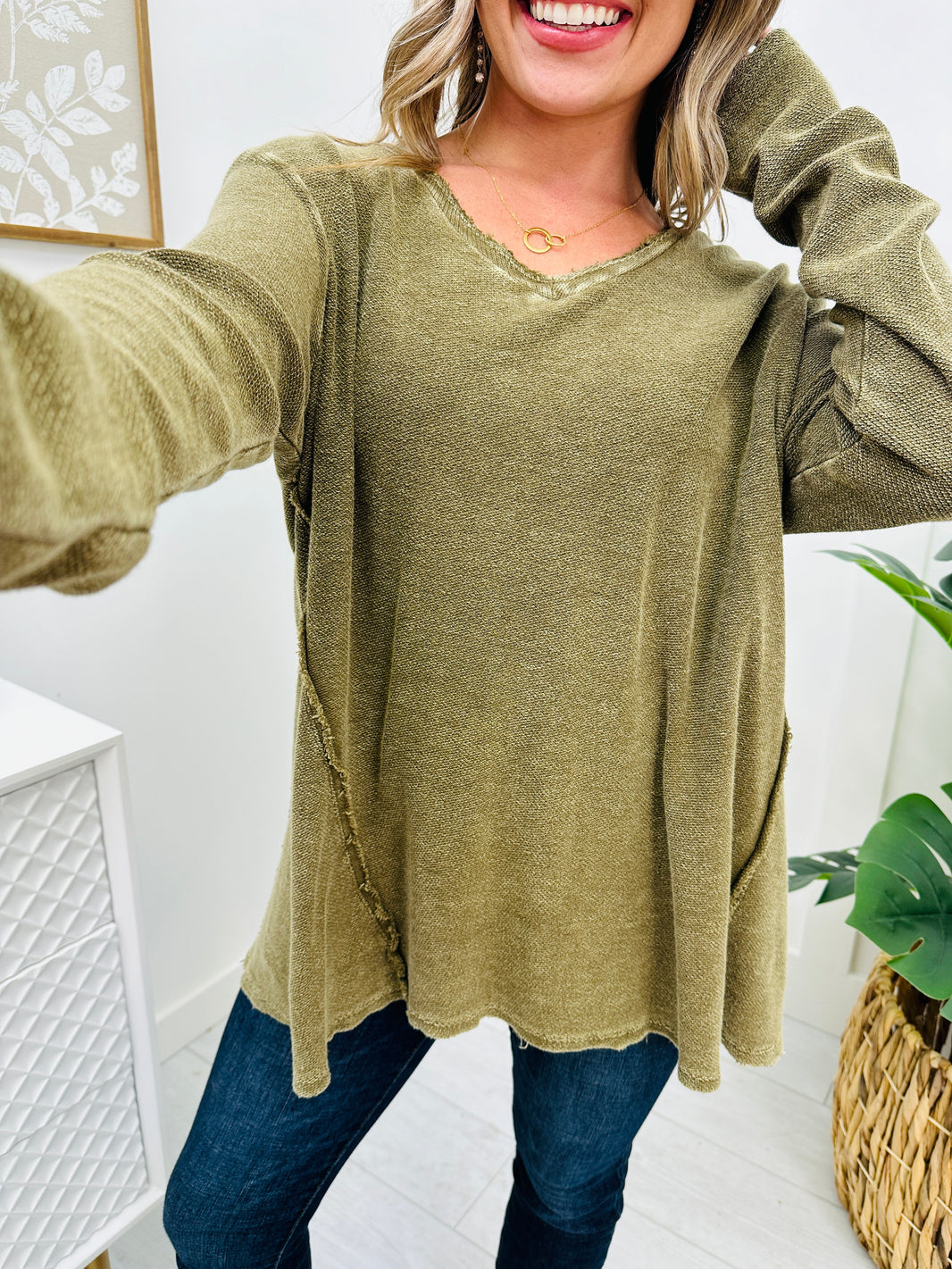 Tops – Page 11 – MOCO Boutique