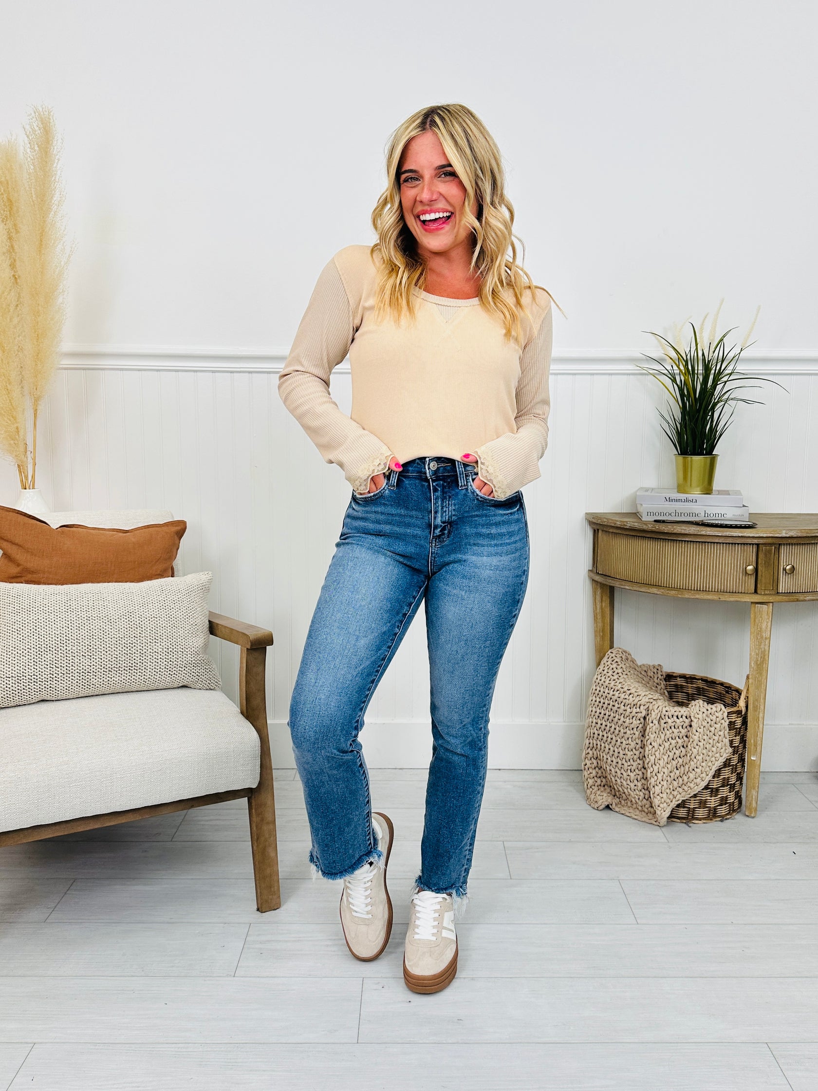 Come Out On Top Cropped Jeans – MOCO Boutique
